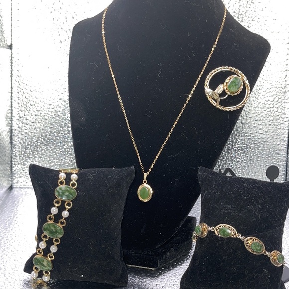 Jade | Jewelry | Beautiful Jade Set | Poshmark
